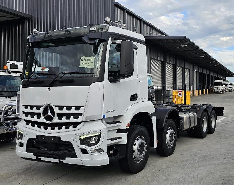 2023 Mercedes-Benz Arocs 3243 | Daimler Trucks Laverton